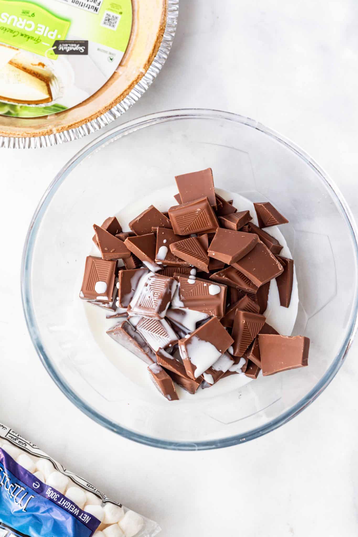 Choco Mallow Pie - Every Little Crumb 4 ingredient S'mores Pie- Every ...