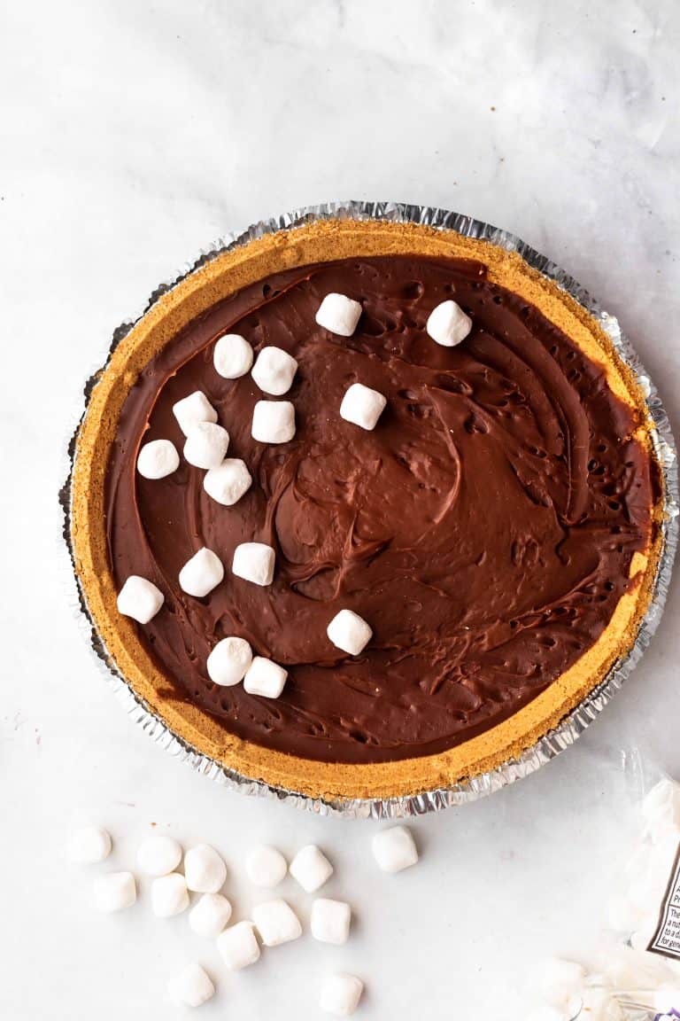 Choco Mallow Pie - Every Little Crumb 4 ingredient S'mores Pie- Every ...
